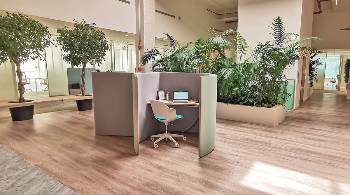 Contemporary Office Spaces in Yas Mall | Cloud Spaces